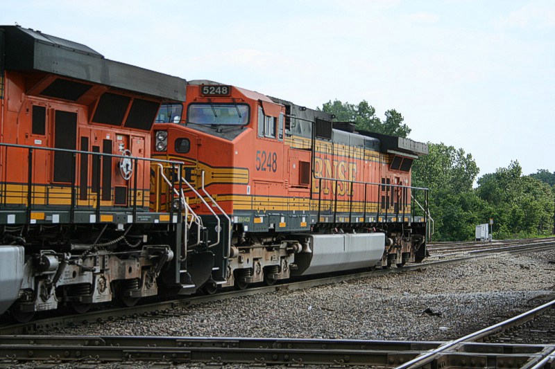 BNSF 5248